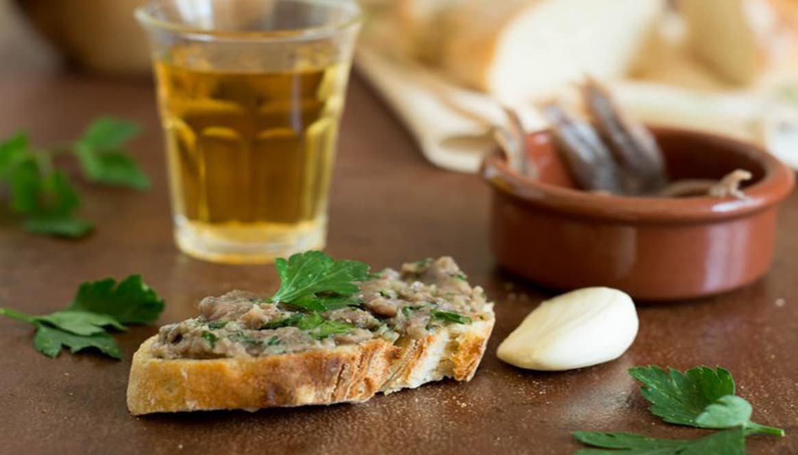 Anchoiade - a recipe for fish and seafood lovers - Gastrocoach