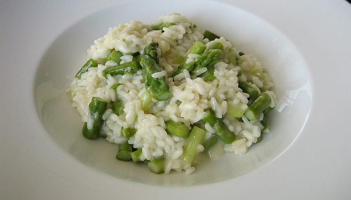 Risotto With Green Asparagus And Parmesan Cheese - Gastrocoach
